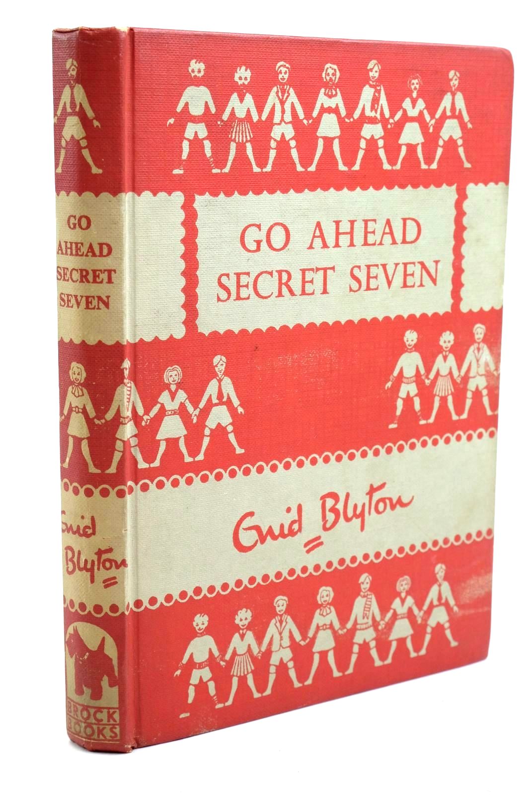 Stella & Rose's Books : The Secret Seven - Enid Blyton | Featured Books