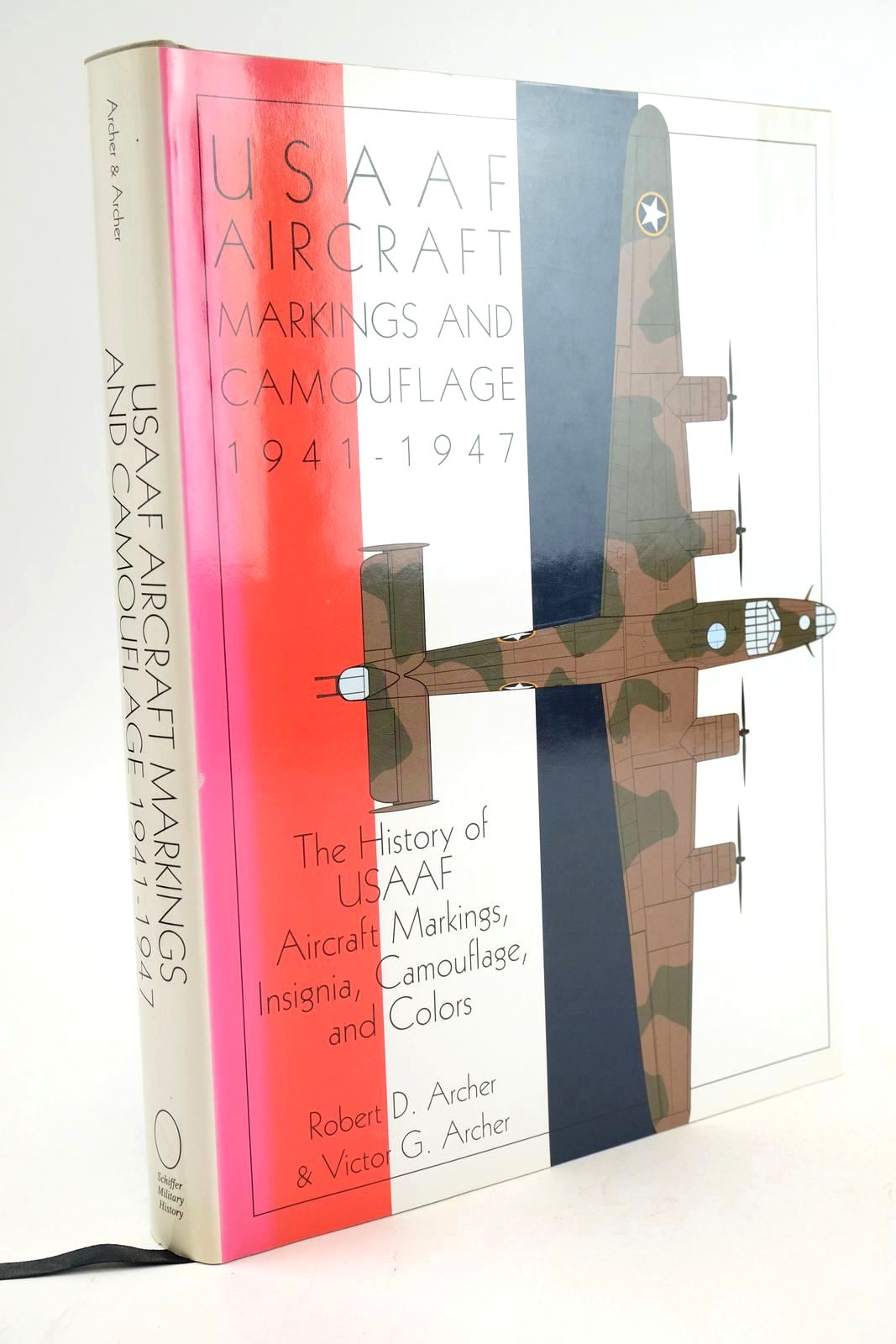 Stella & Rose's Books : US ARMY AIR FORCES AIRCRAFT MARKINGS AND CAMOUFLAGE 1941-1947 Written By ...