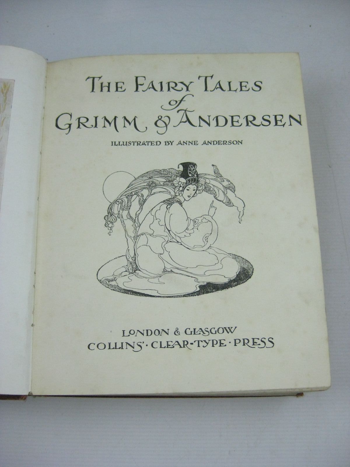 Stella & Rose's Books