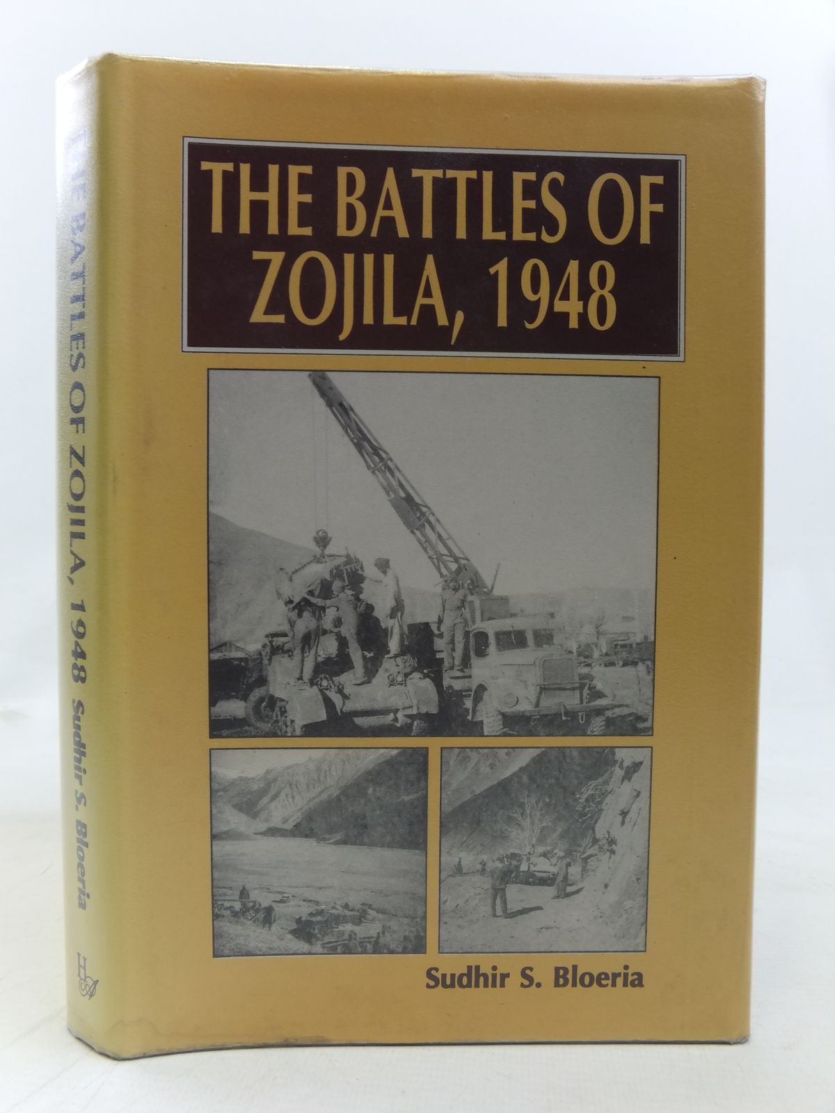 Stella & Rose's Books : THE PAKISTAN ARMY 1966-71 Written By Shaukat ...